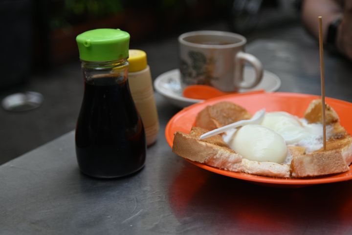 Roti Bakar from Toh Soon Cafe: breakfast in Penang Malaysia - Halal Xplorer