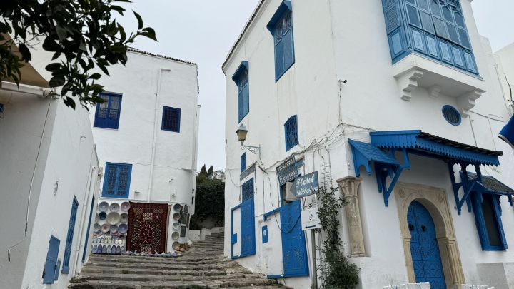 Bambalouni: The must try Tunisian doughnut in Sidi Bou Said - Halal Xplorer